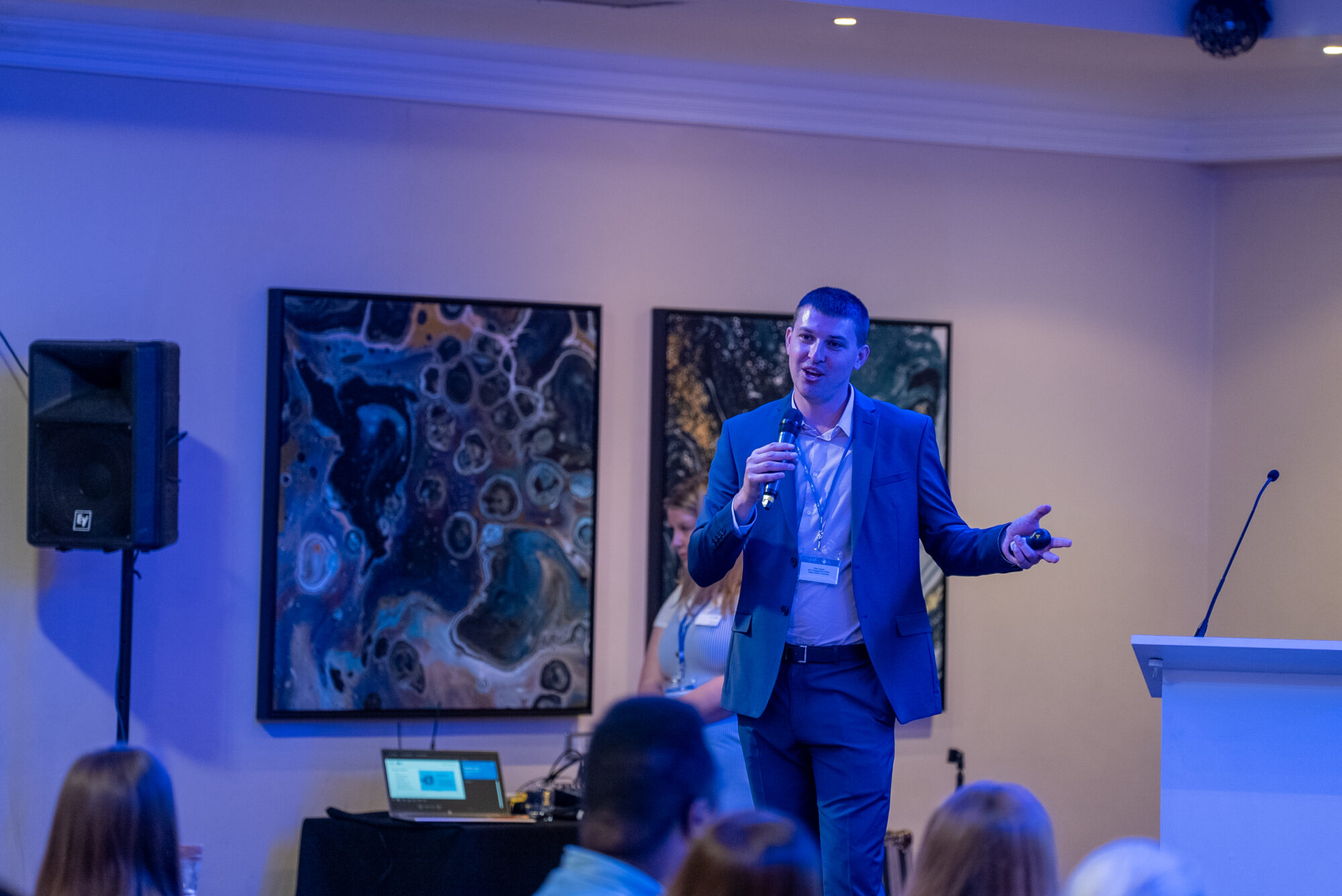 HELOA_NPC_001 - HELOA